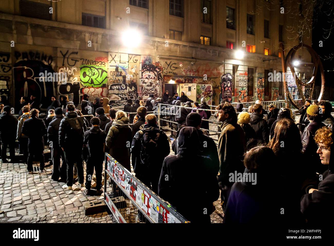 Berghain Club Berlin, CTM Festival 2024 Meinschenschlange zum Eintritt ...