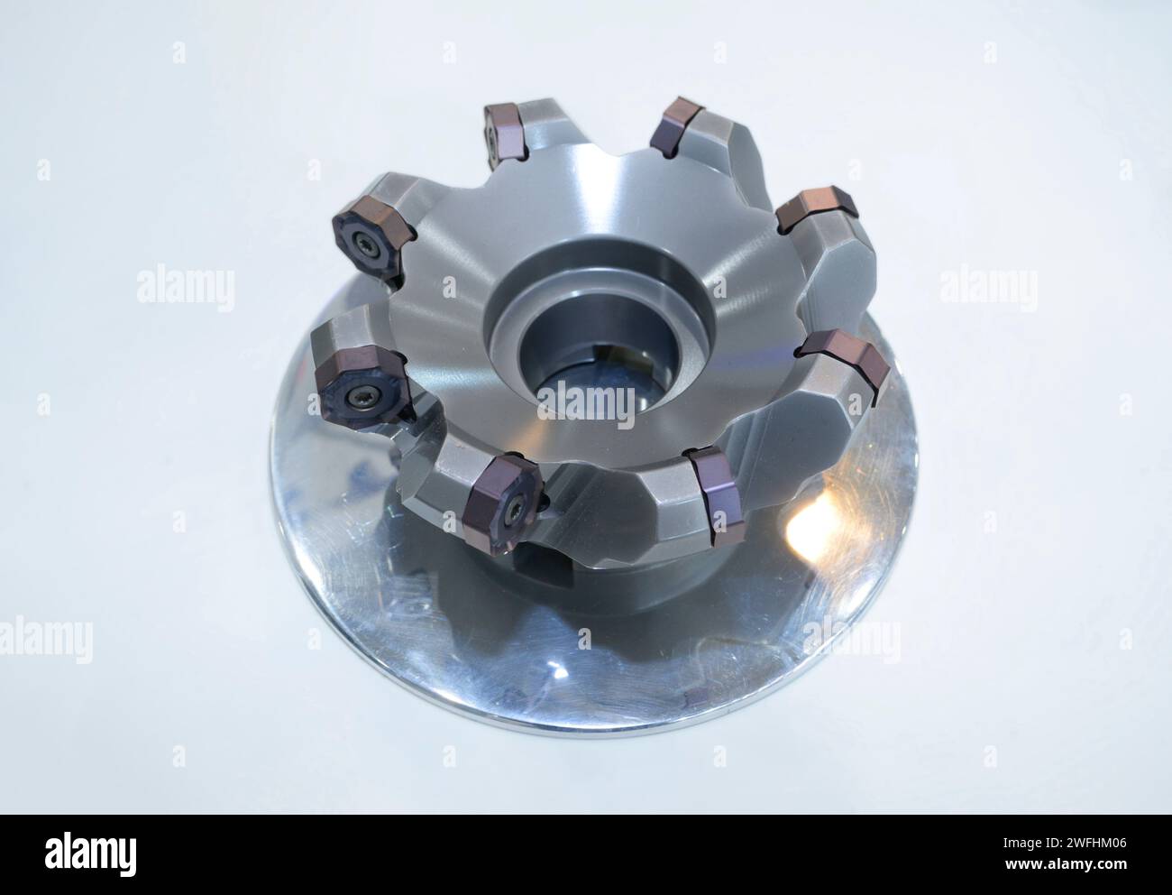 Machine sided insert hi-res stock photography and images - Alamy