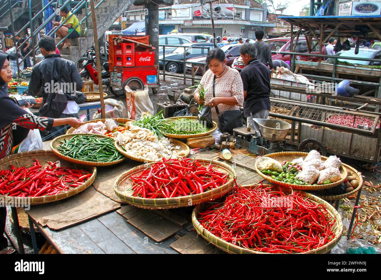 Side stand hi-res stock photography and images - Alamy