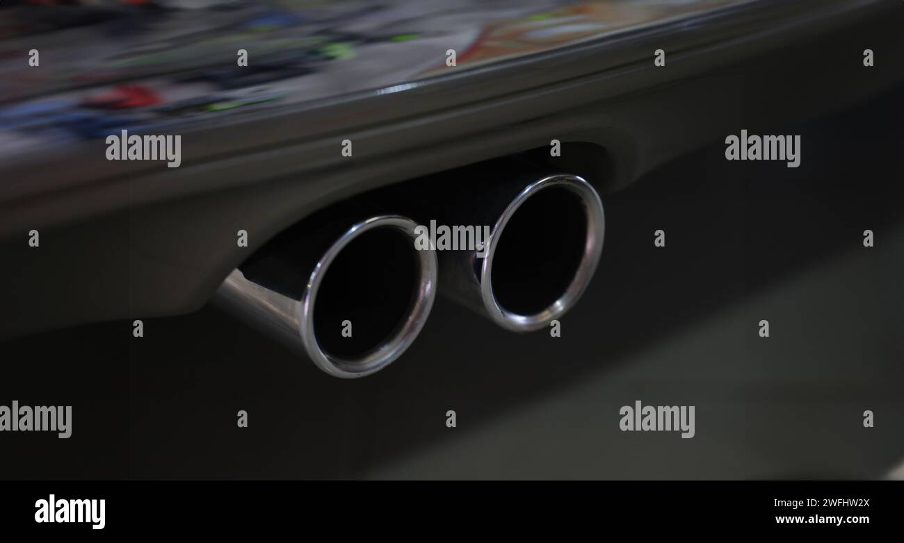 Closeup sports car exhaust pipe hi-res stock photography and images - Alamy