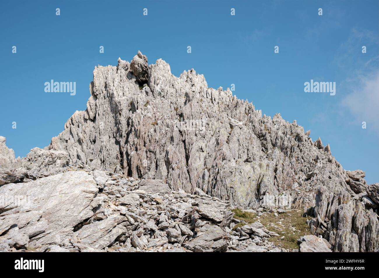 rock feature - Glyder Fawr Snowdonia Stock Photo - Alamy