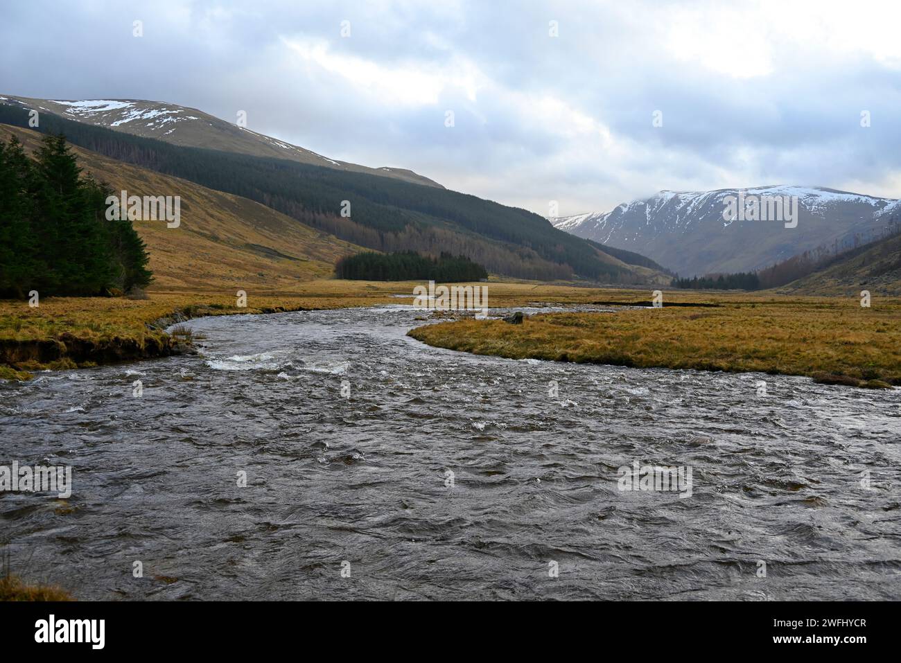 Cairngorms river south esk hi-res stock photography and images - Alamy