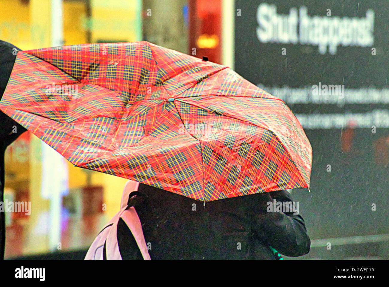 Glasgow, Scotland, UK. 31st January, 2024. UK Weather: Storm Ingunn ...