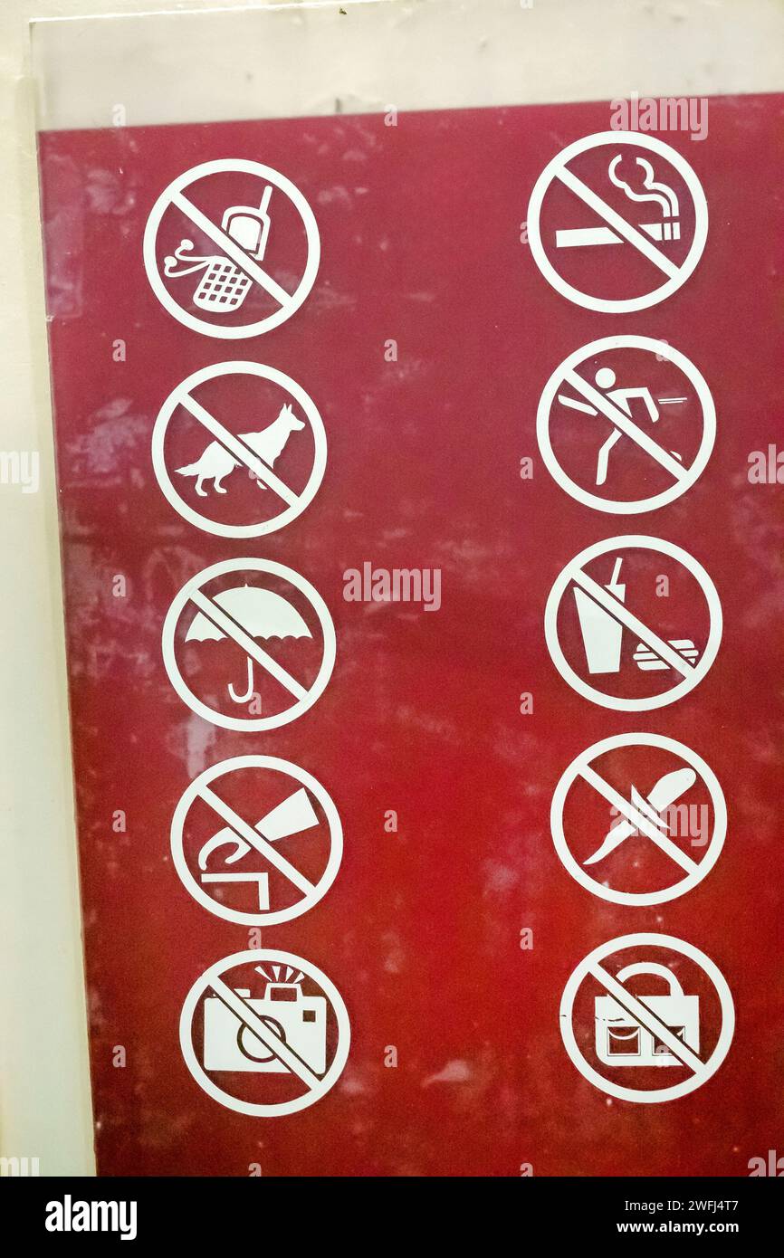 Sign symbol warning prohibition hi-res stock photography and images - Alamy