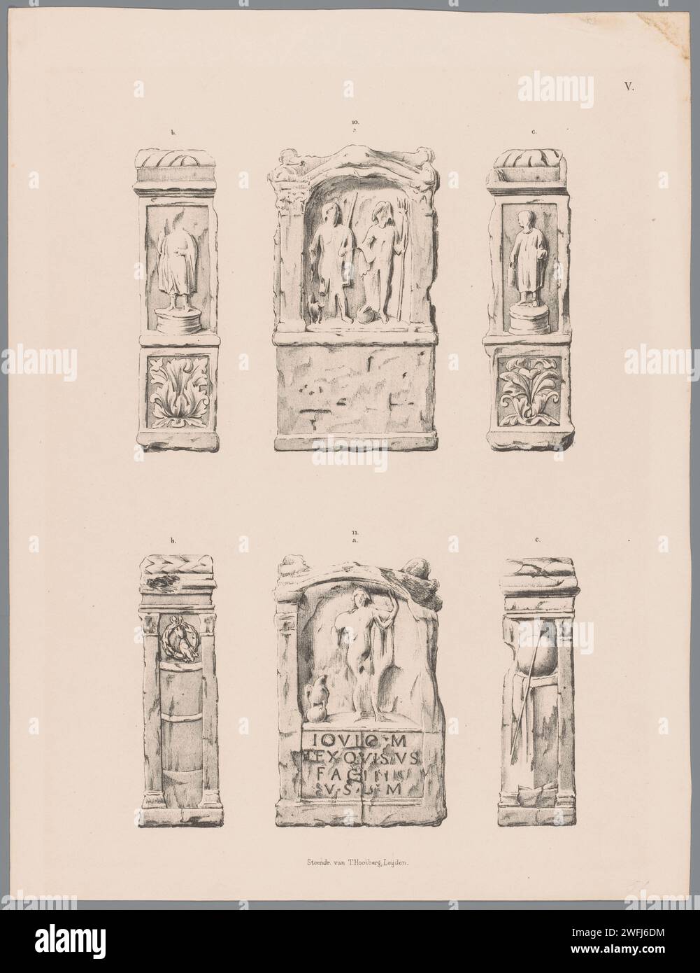 Two roman altars hi-res stock photography and images - Alamy