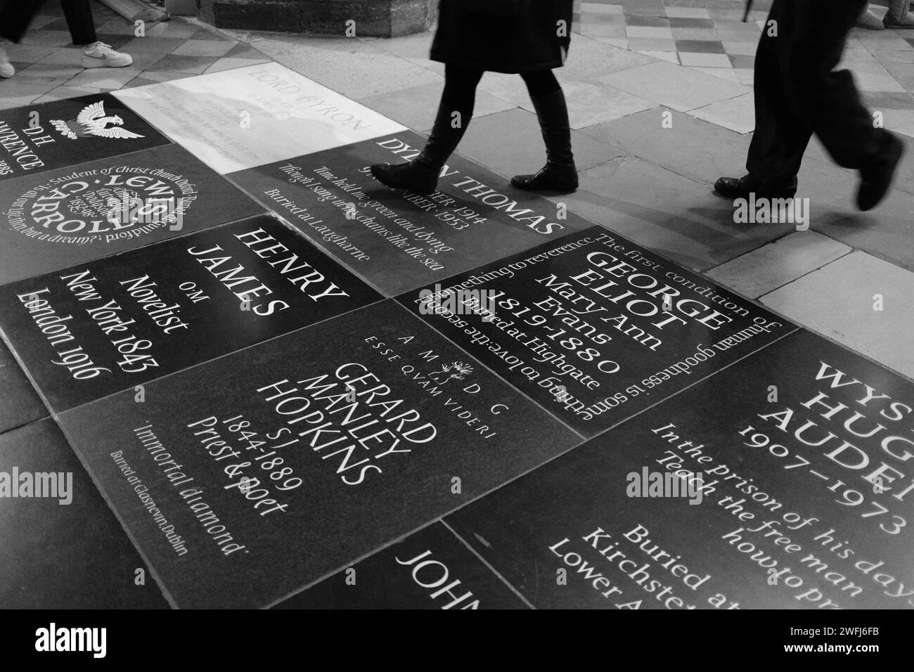 Westminster abbey poet's corner Black and White Stock Photos & Images ...