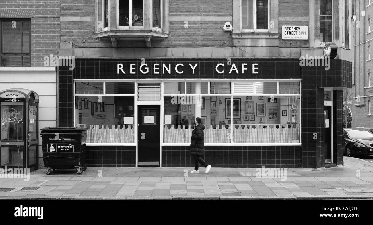 Regency cafe london Black and White Stock Photos & Images - Alamy