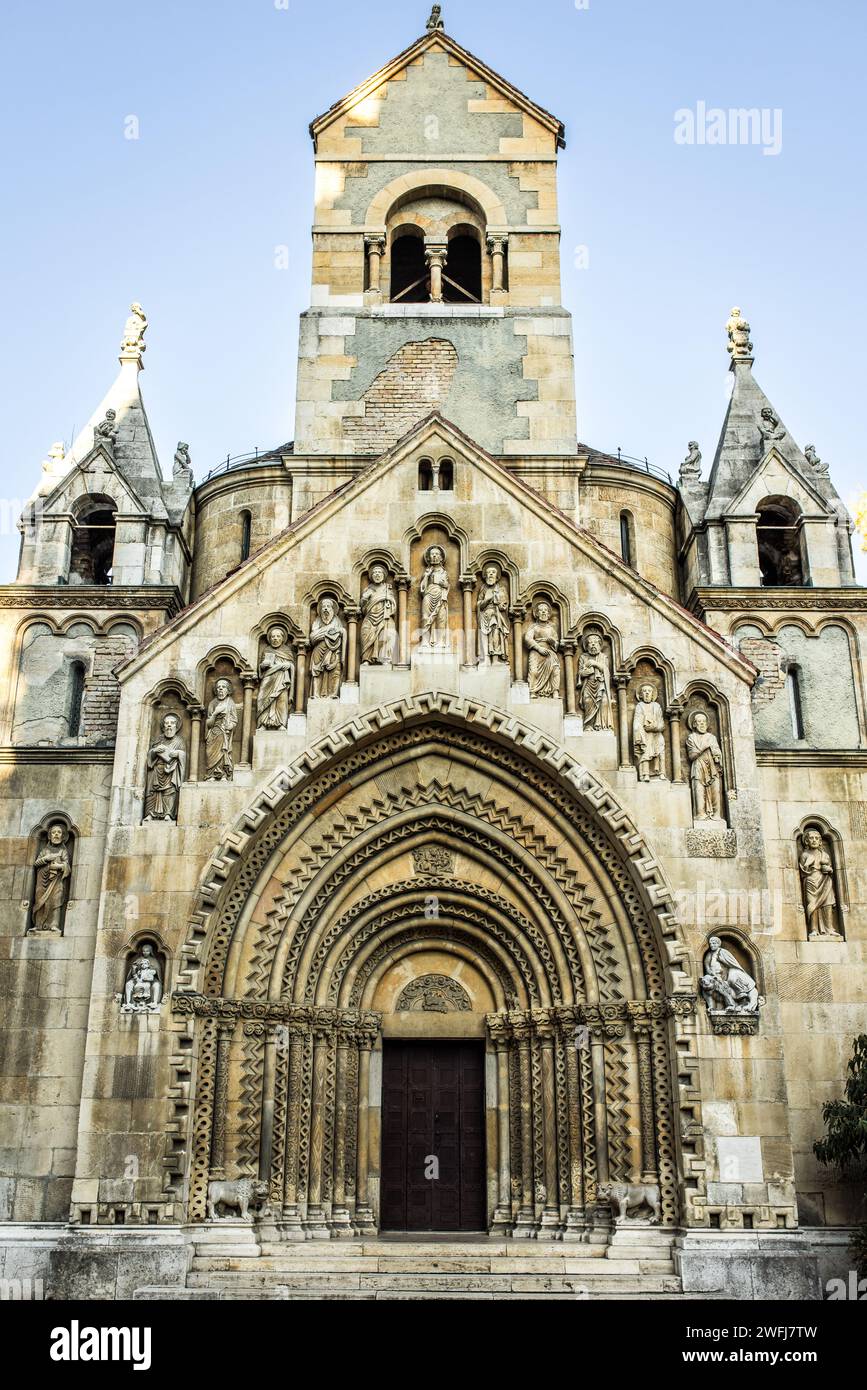 Budapest, Hungary - Gothic architecture of entrance portal at Jáki ...