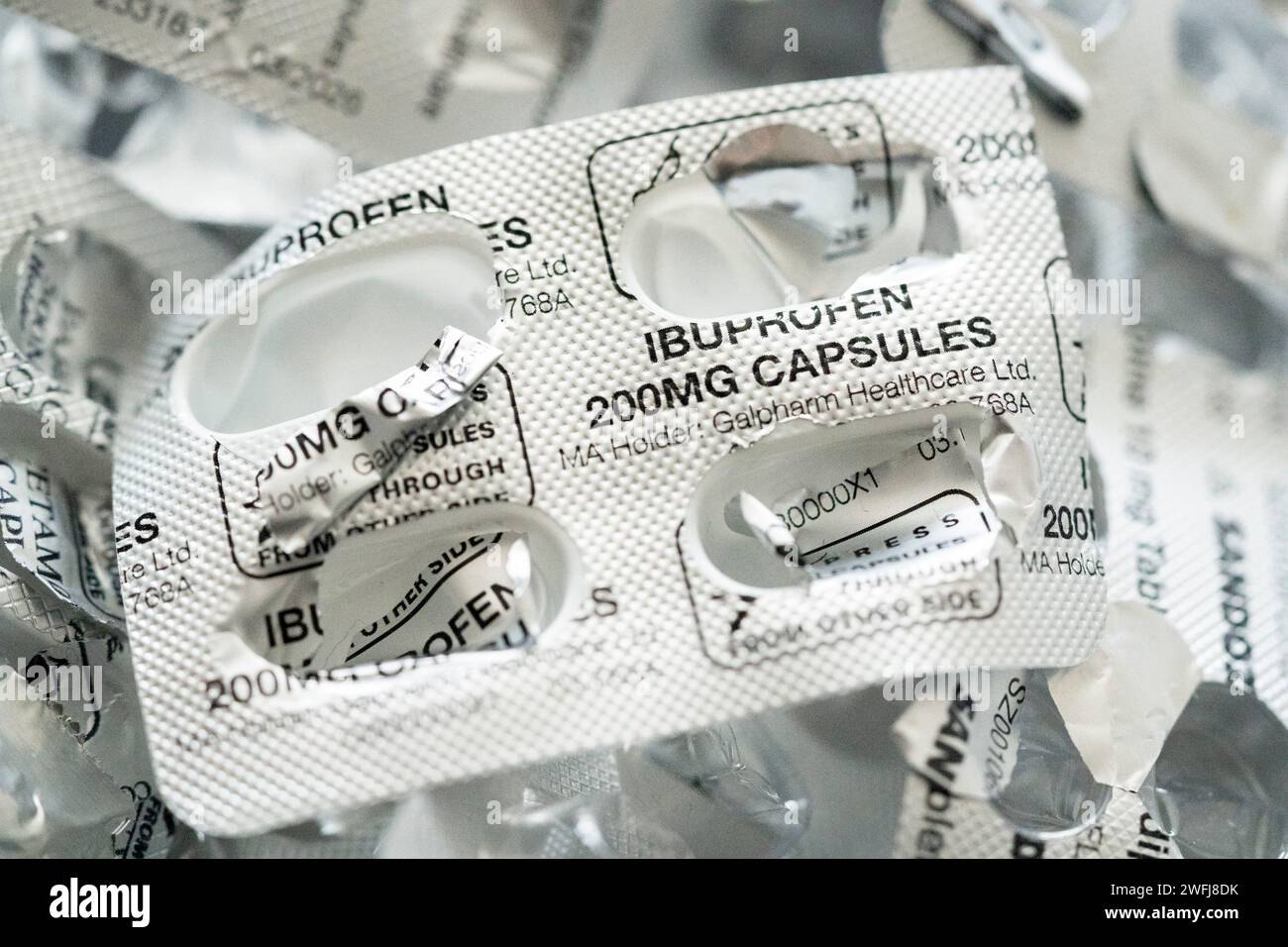 Medication doses hi-res stock photography and images - Alamy