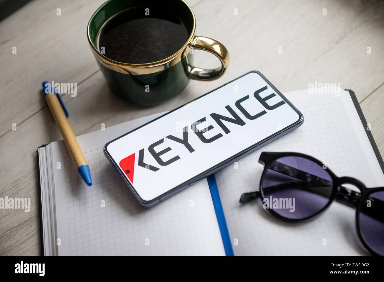 Keyence logo hi-res stock photography and images - Alamy