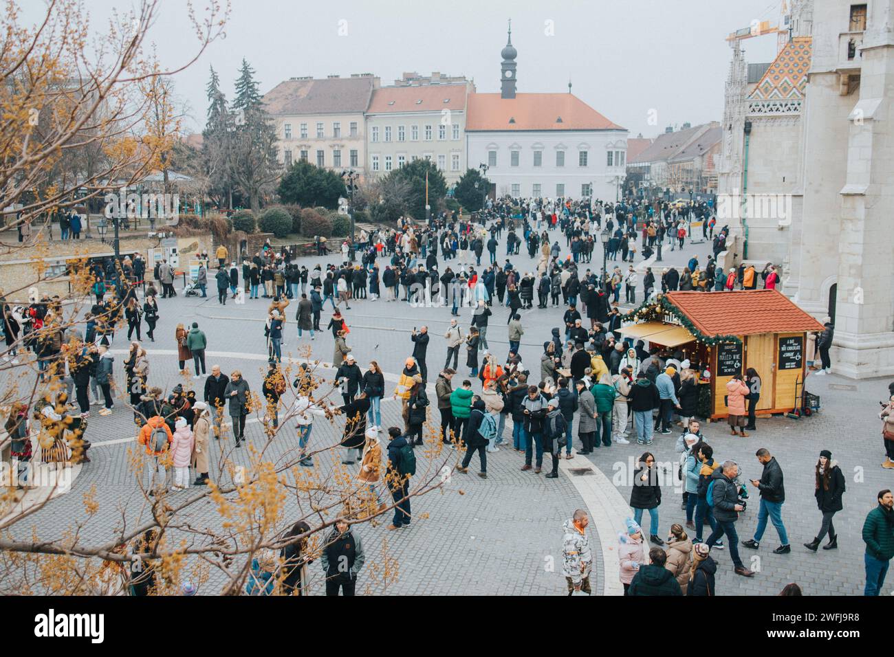 People bustle hi-res stock photography and images - Alamy