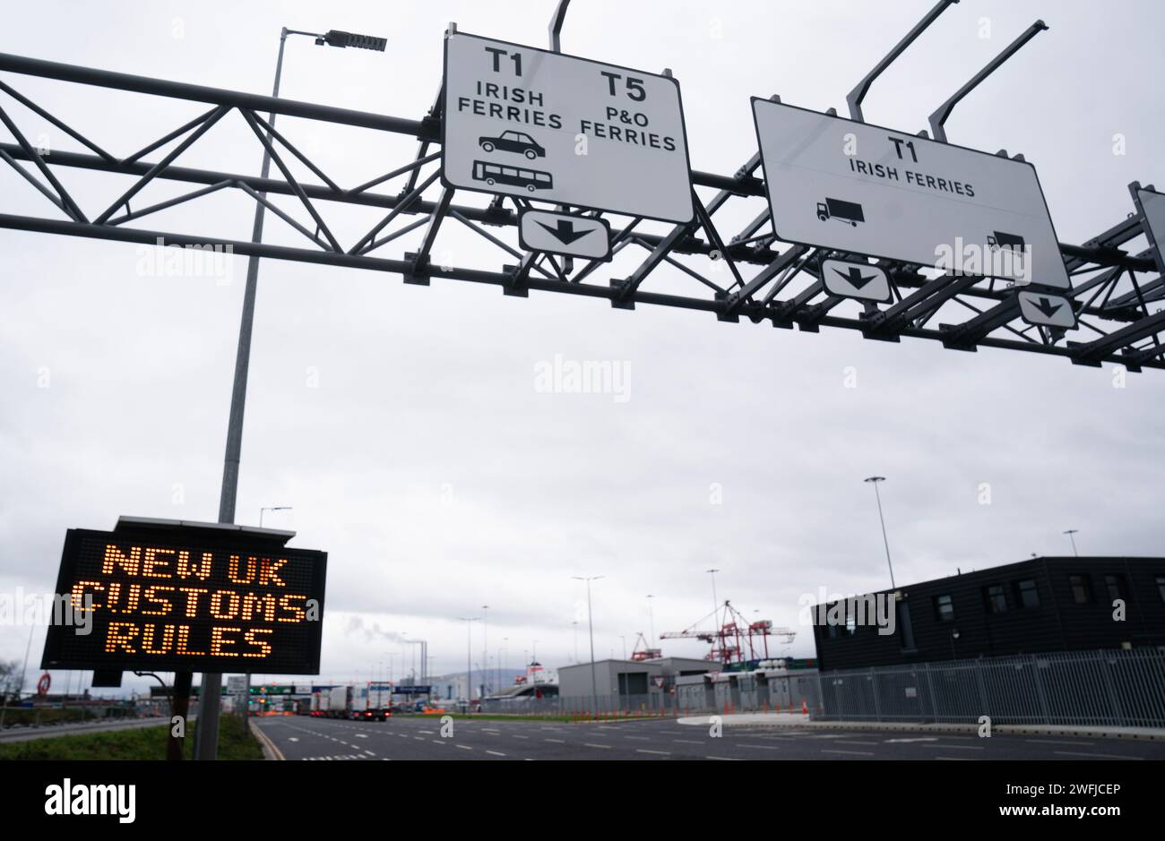 A sign reminding people of new UK customs rules on imports entering the ...