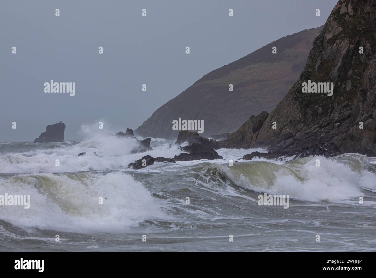 Storm Isha hits the Cornish Coast Stock Photo - Alamy