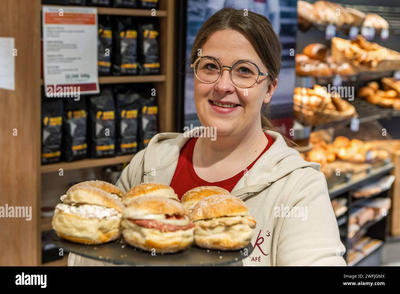 Nidda, Germany. 31st Jan, 2024. Stadtbäckerei Rank in Nidda currently ...