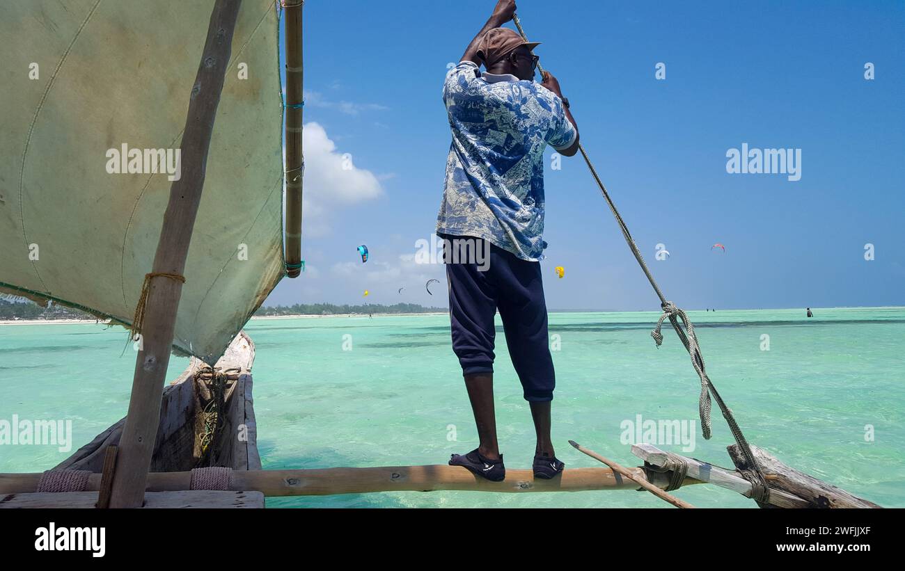 Dhow sailboat hi-res stock photography and images - Alamy