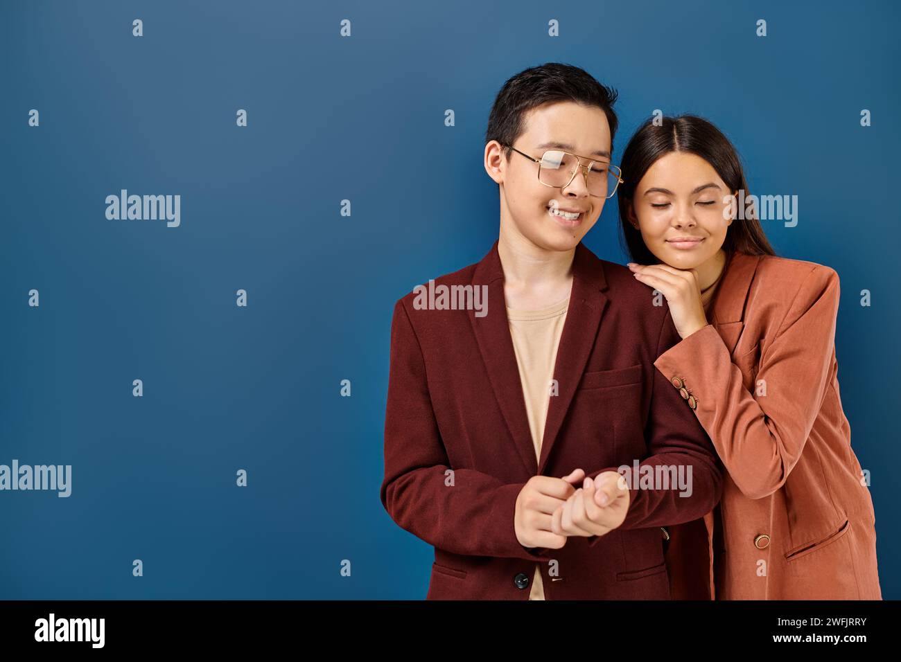 Dark blue appearance hi-res stock photography and images - Alamy