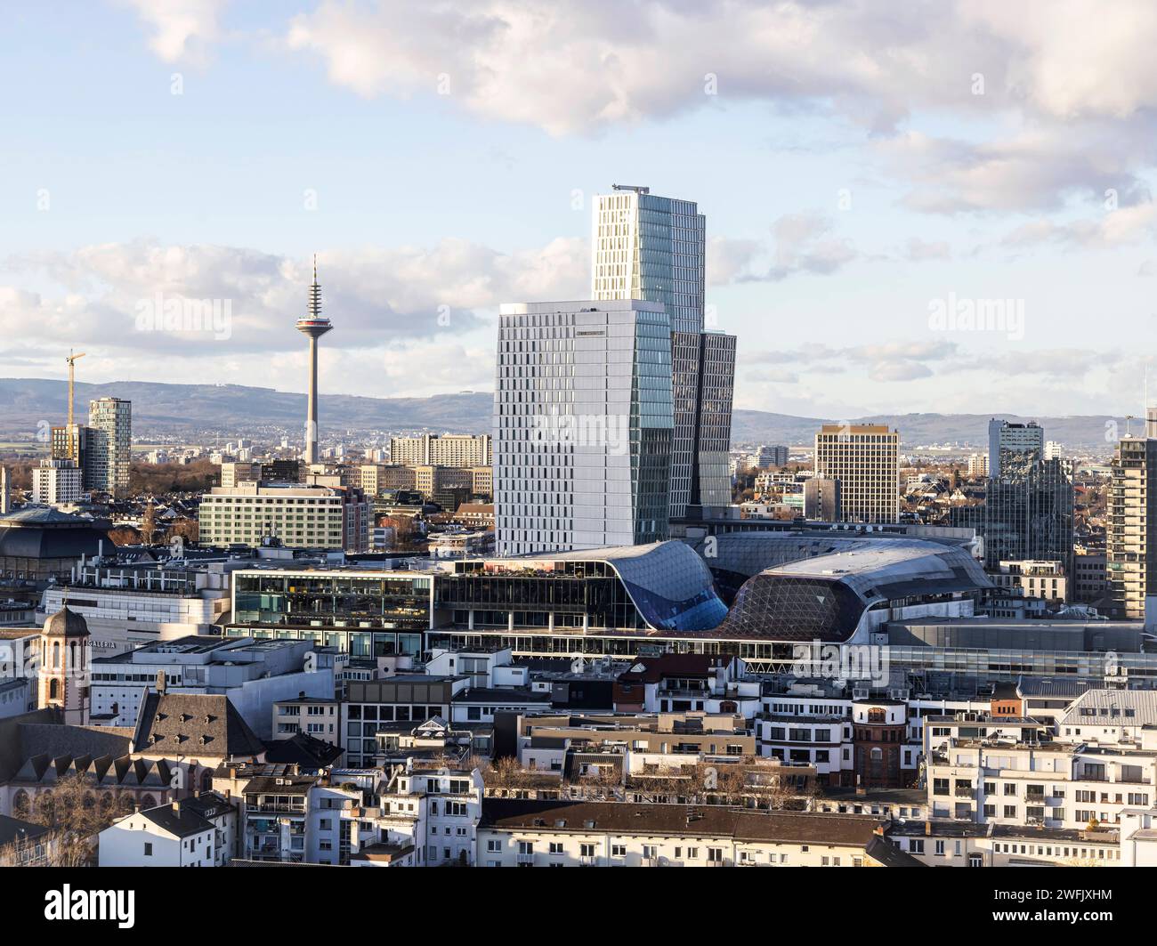 Einkaufszentrum, GALERIA Frankfurt an der Hauptwache. Das 136 Meter ...