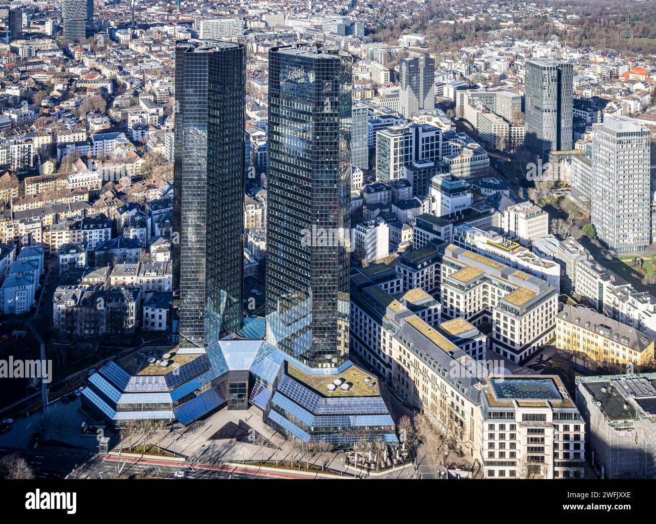 Ausblick vom Main Tower auf die Stadt Frankfurt. Die 200 Meter hoch ...