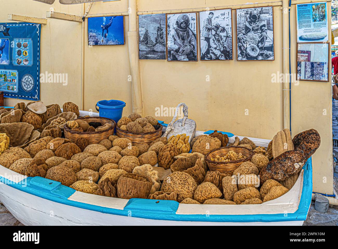 Deep sea sponge greece hi-res stock photography and images - Alamy