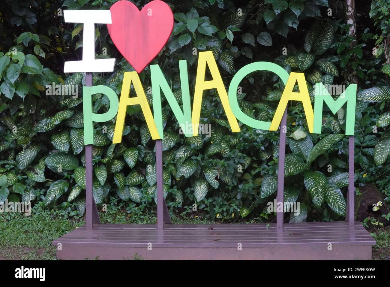 Entrance sign, Panacam Lodge, Azul Meambar National Park, Honduras ...
