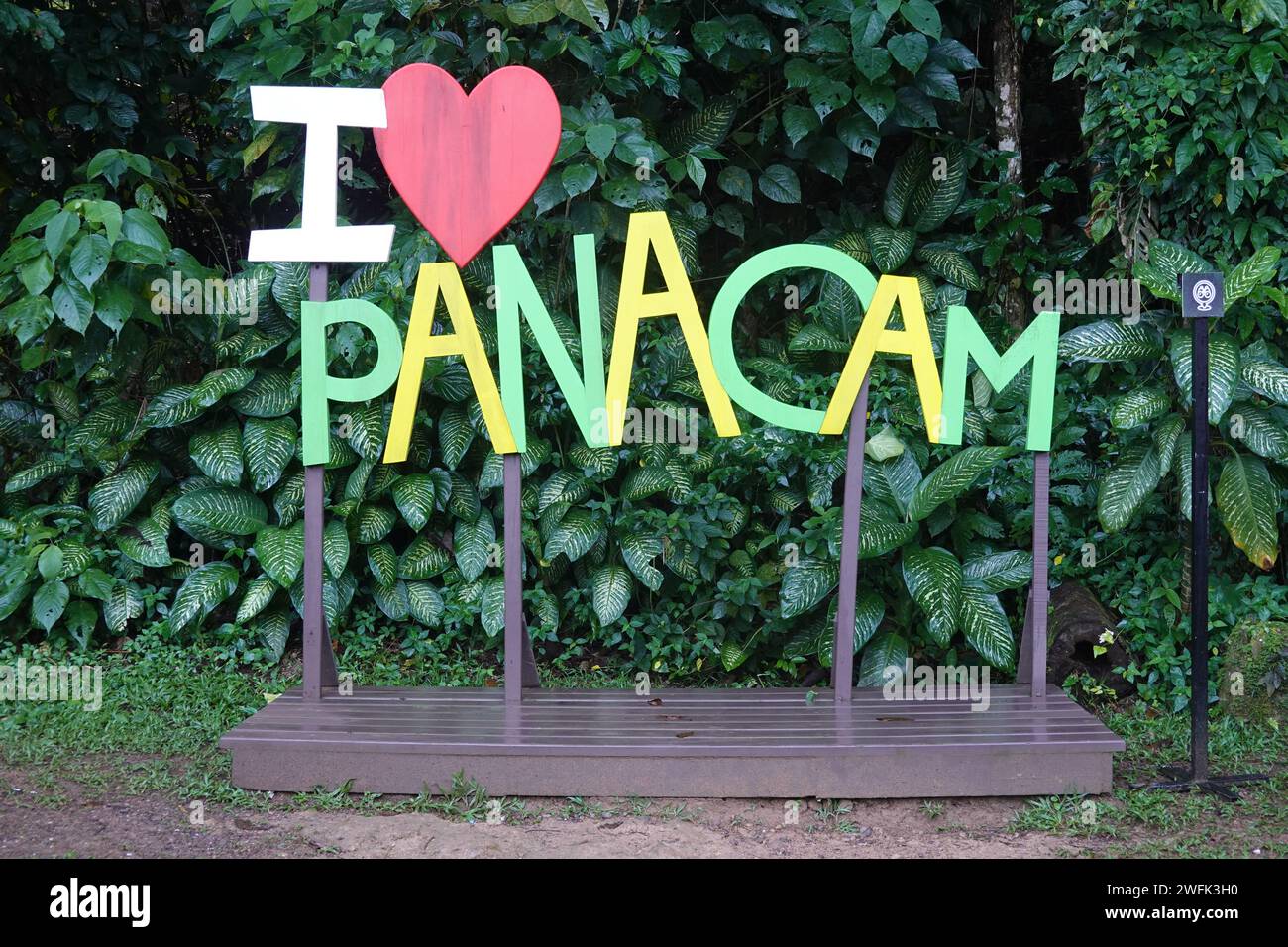Entrance sign, Panacam Lodge, Azul Meambar National Park, Honduras ...