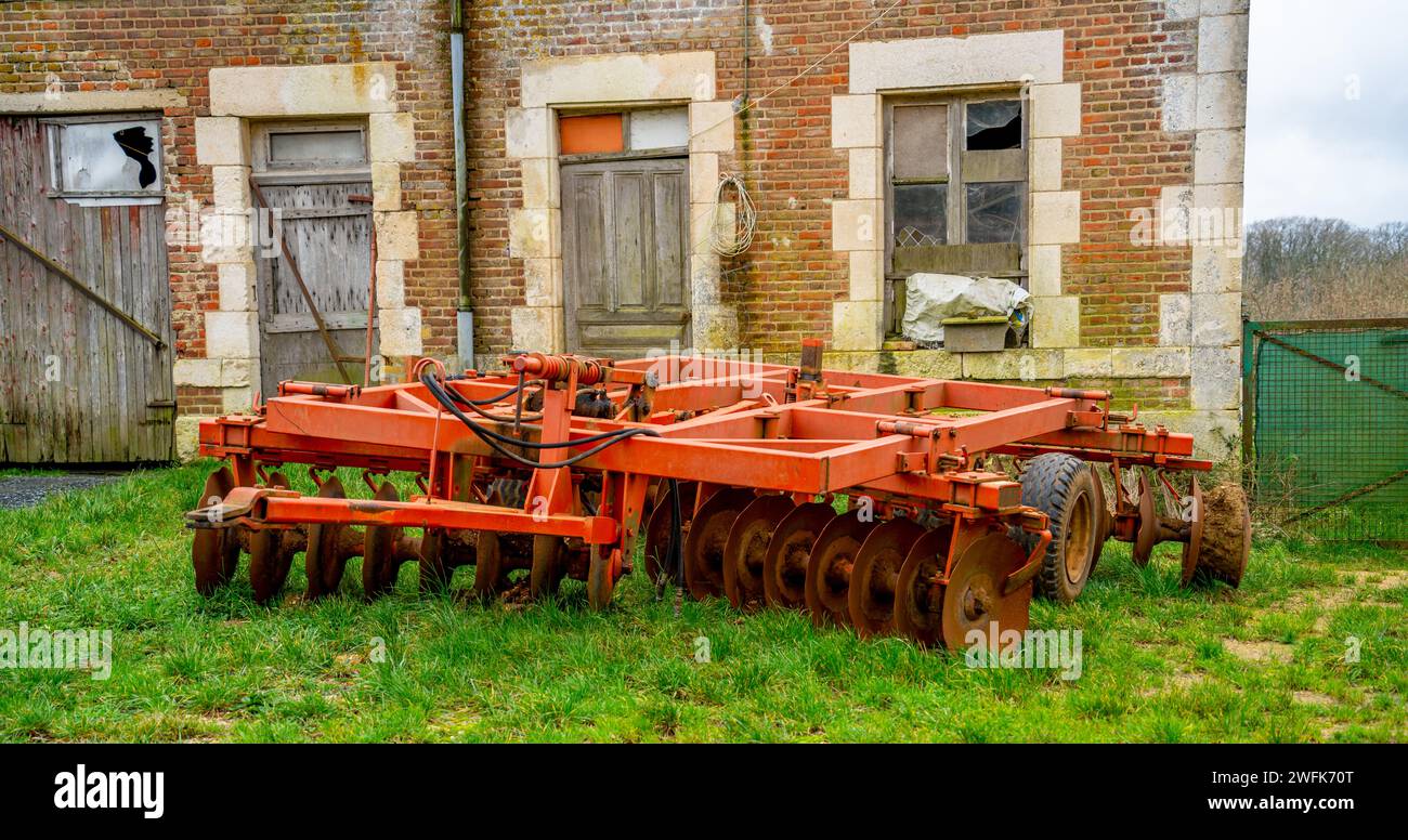 Old harrow hi-res stock photography and images - Alamy