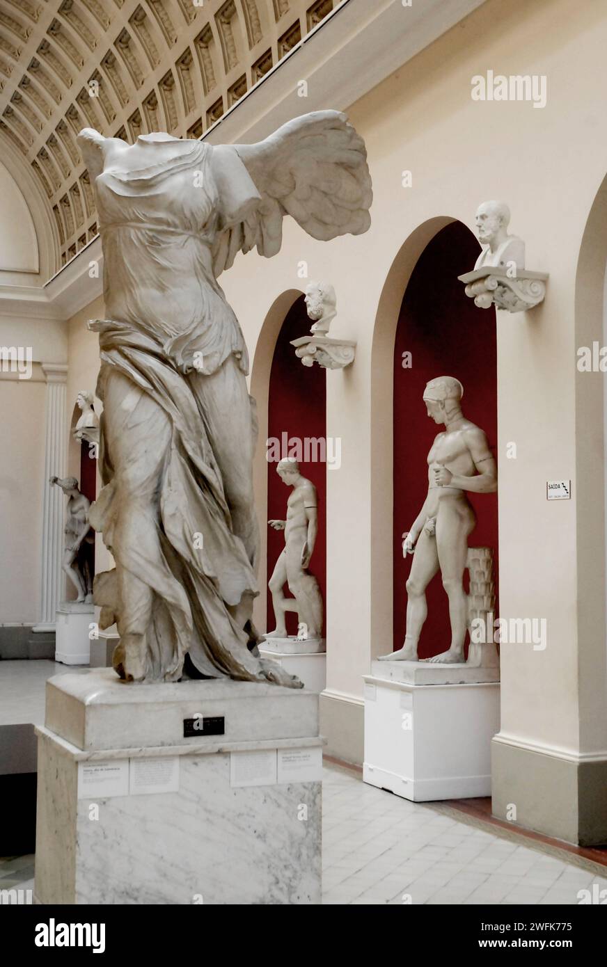 Gallery of Greco-Roman works cast in plaster from the original ...