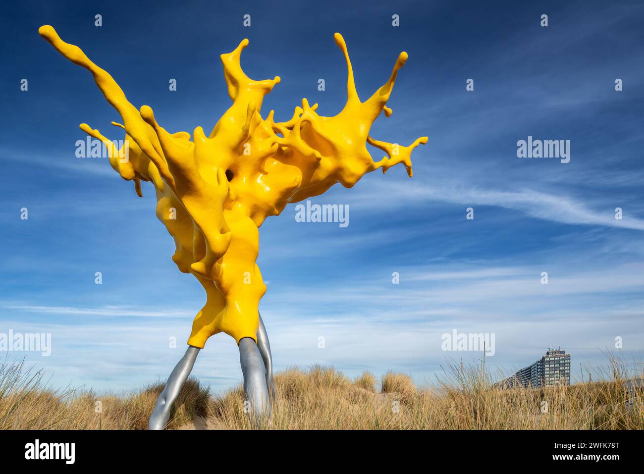 Sculpture Olnetop by Belgian artist Nick Ervinck in the dunes at ...