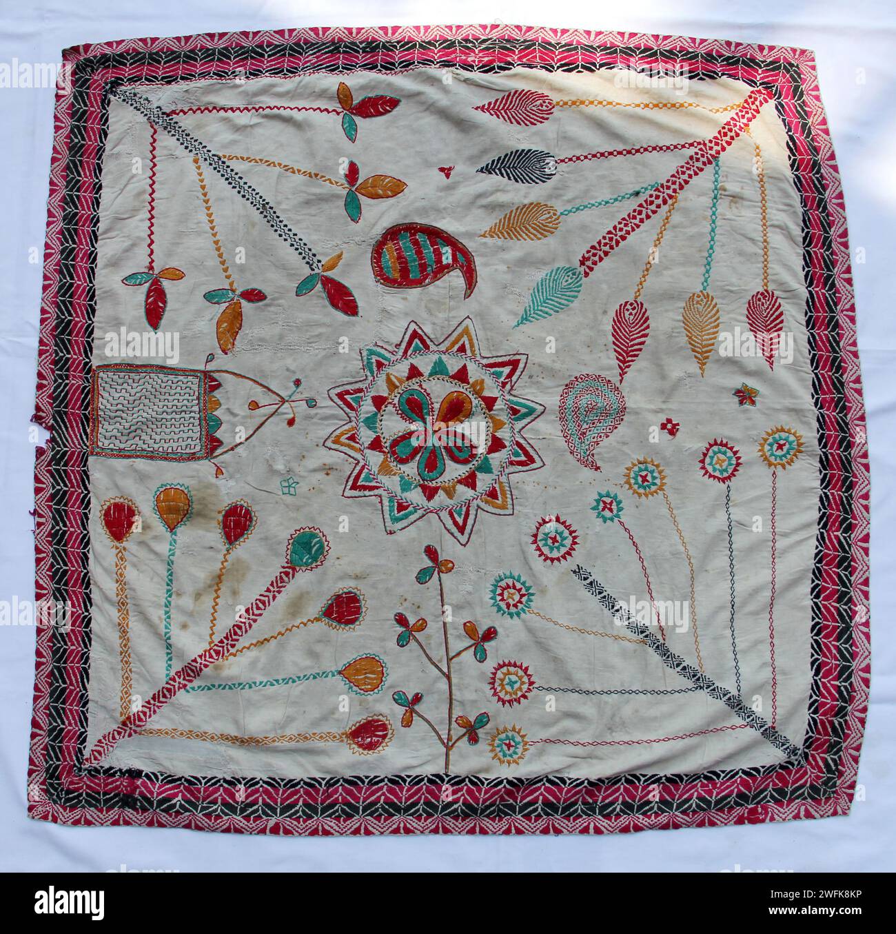 Folk art in bangladesh hi-res stock photography and images - Alamy