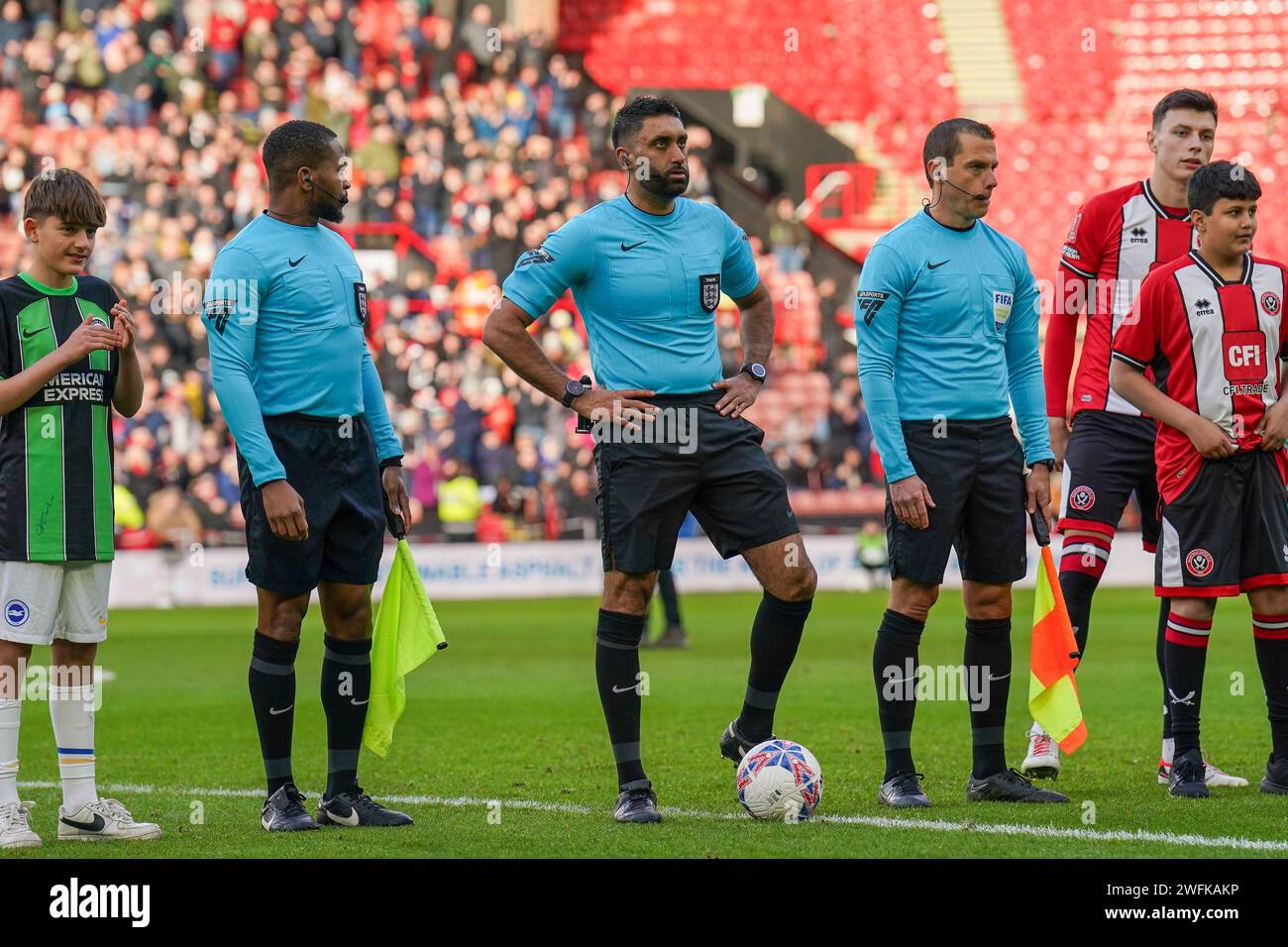 Assistant referee akil howson hi-res stock photography and images - Alamy