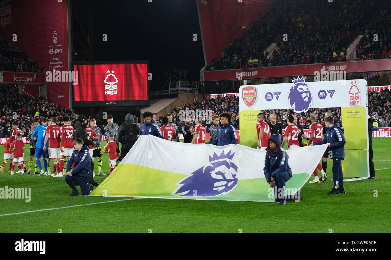 The teams line up prior to kick off hi-res stock photography and images ...