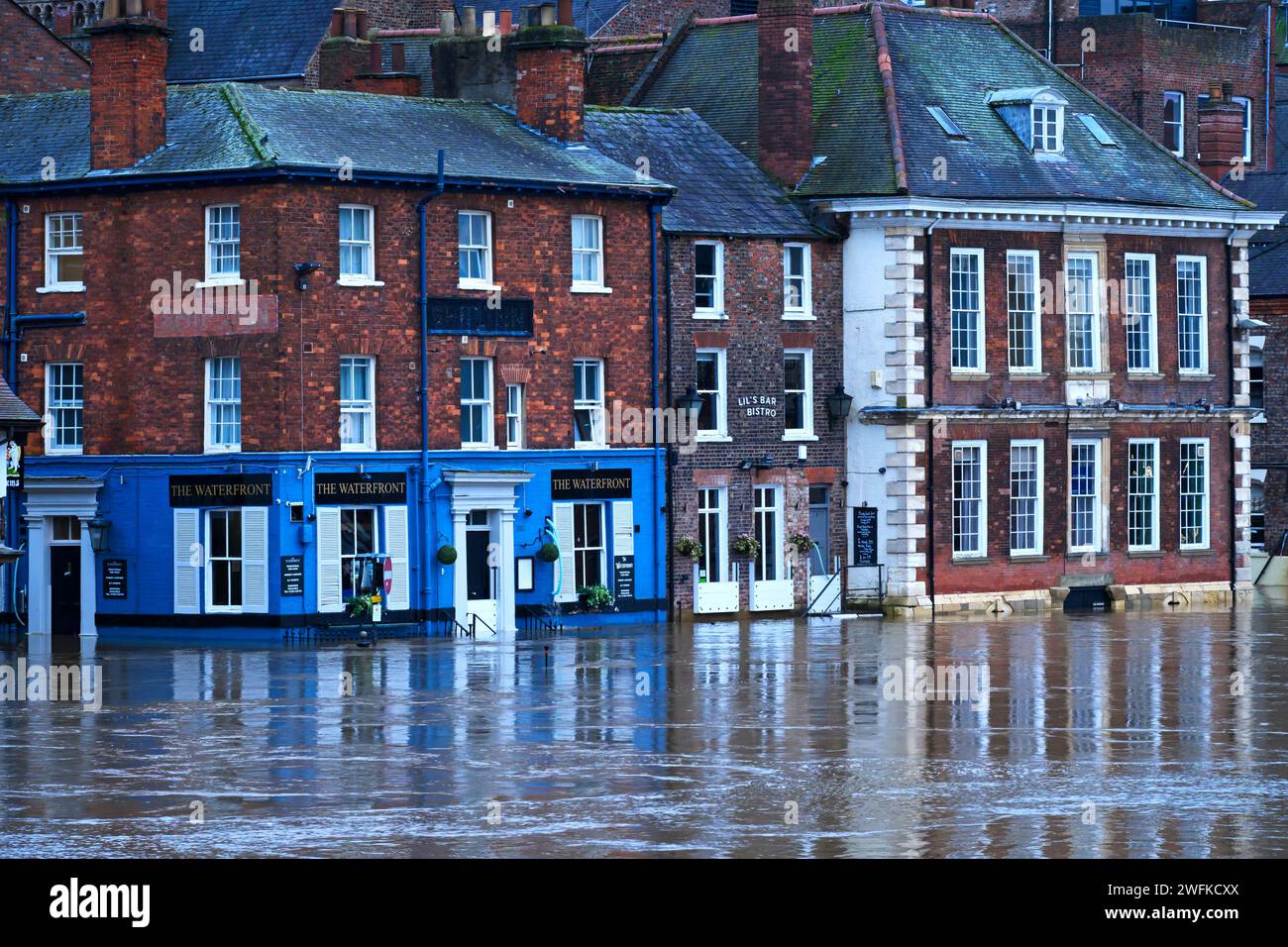 River Ouse burst its banks after heavy rain (riverside submerged under ...