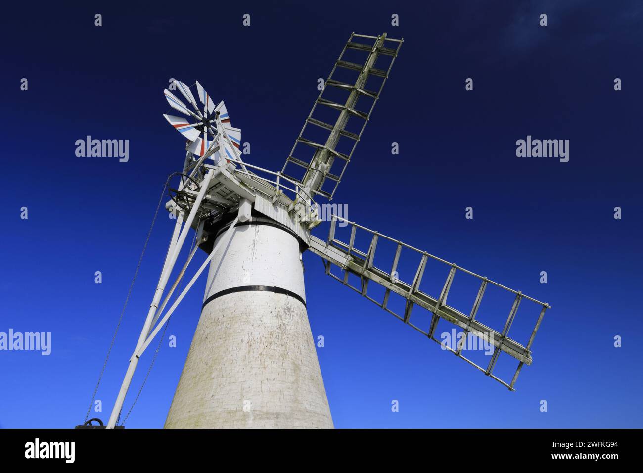 View of Thurne windmill on the river Thurne, Norfolk Broads National ...