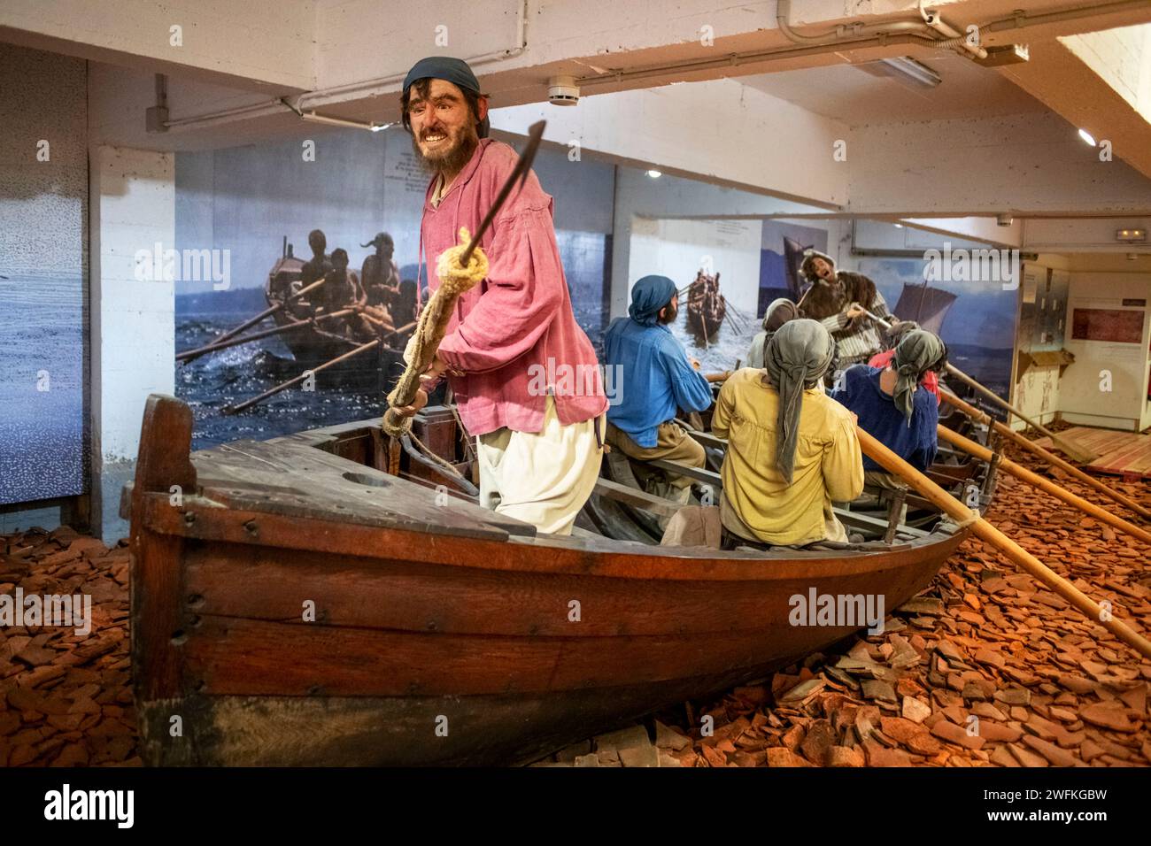 Albaola museum, Historic Whaling Boat reconstruction in the Basque port ...