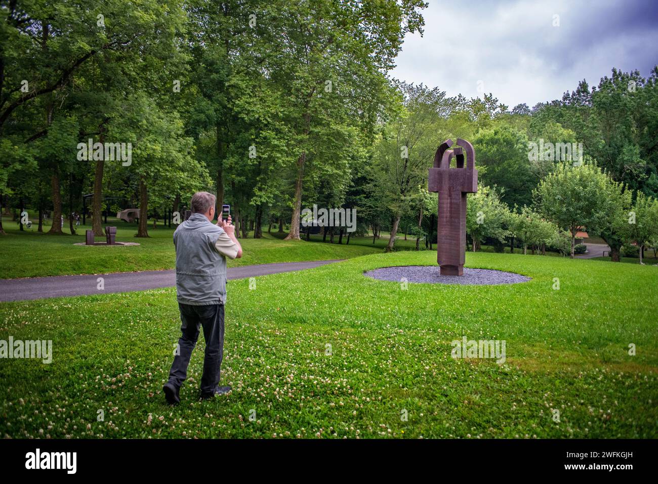 The Chillida-Leku Museum, sculptures in gardens and forests of the ...