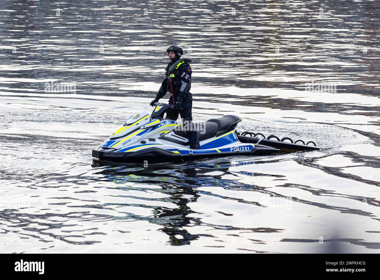 Wasser-Jetskis der Berliner Polizei Deutschland, Berlin am 30.01.2024 ...