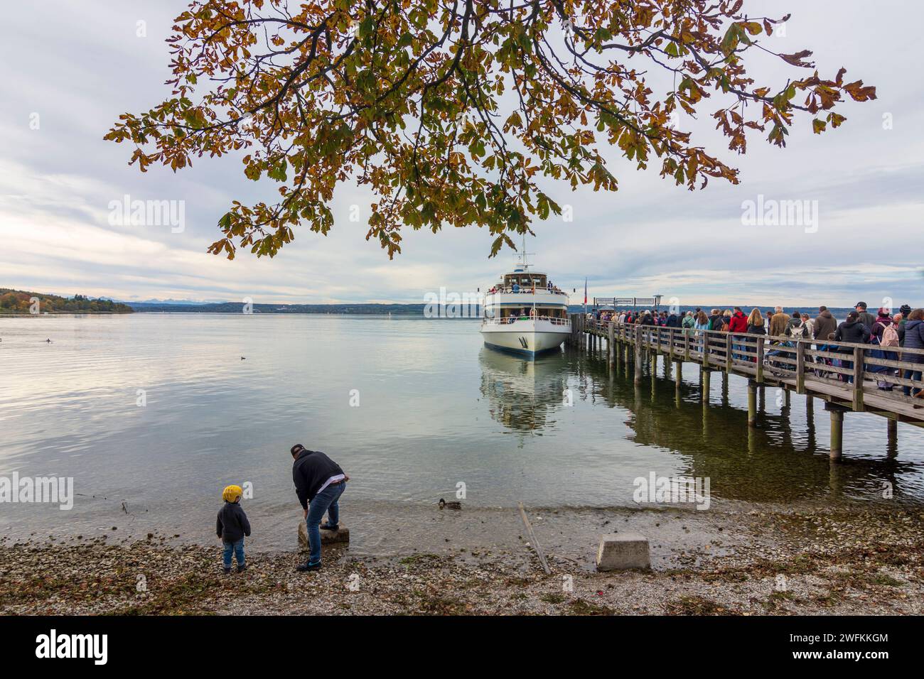 lake Ammersee, jetty, passenger ship, autumn colors Stock Photo - Alamy