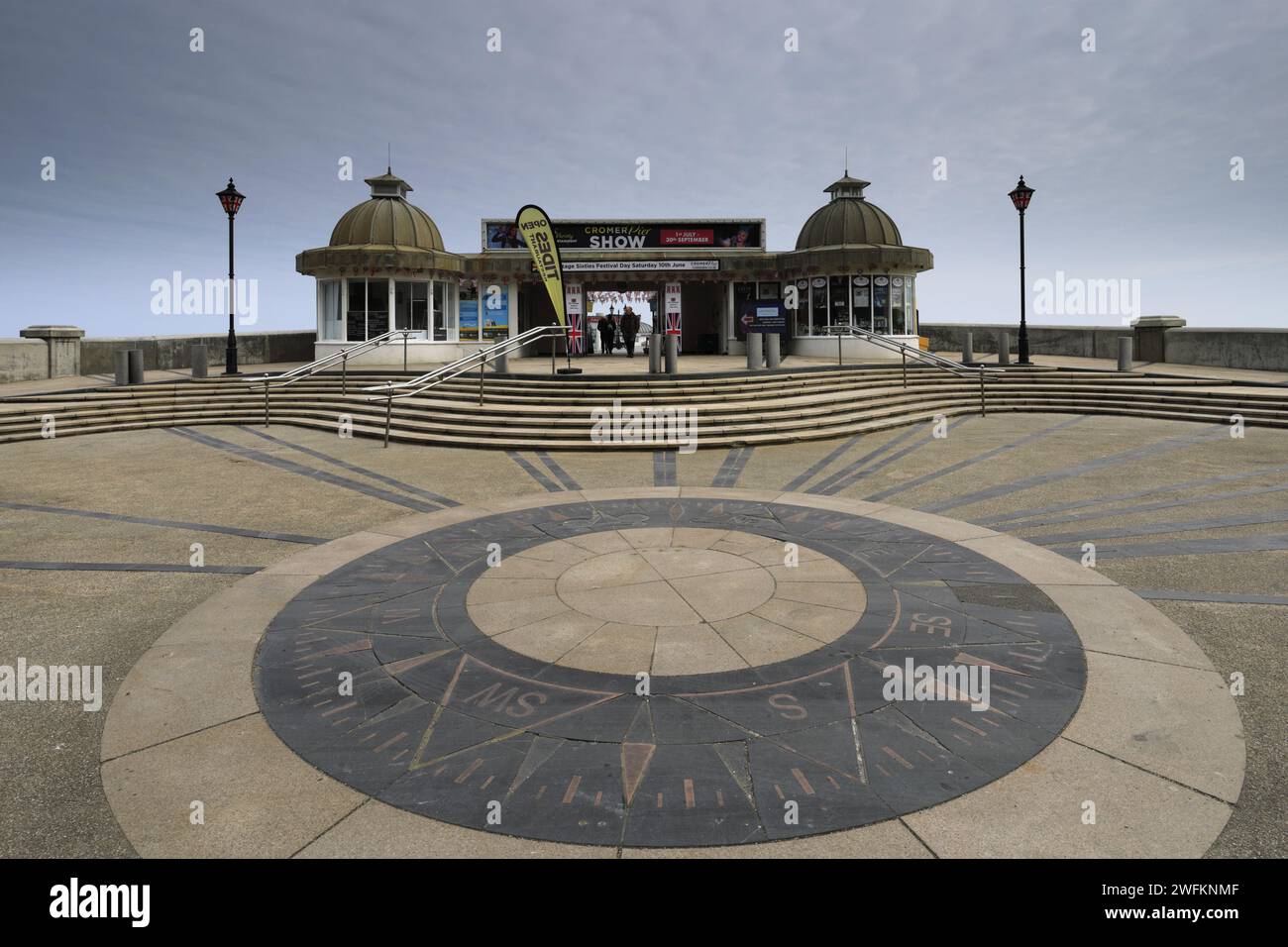 The promenade and Pavilion Theatre Pier at Cromer town, North Norfolk ...