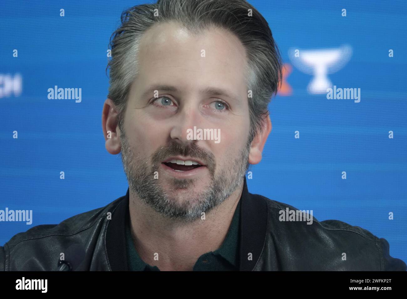 Full swing netflix hi-res stock photography and images - Alamy