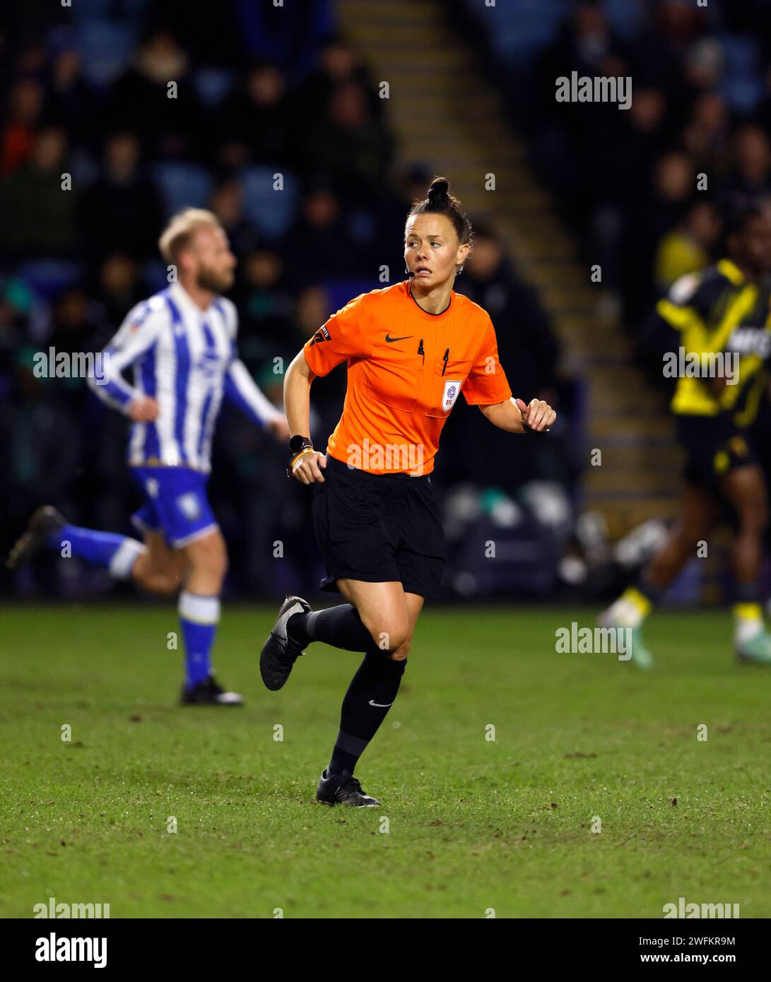Referee Rebecca Welch during the Sky Bet Championship match at ...