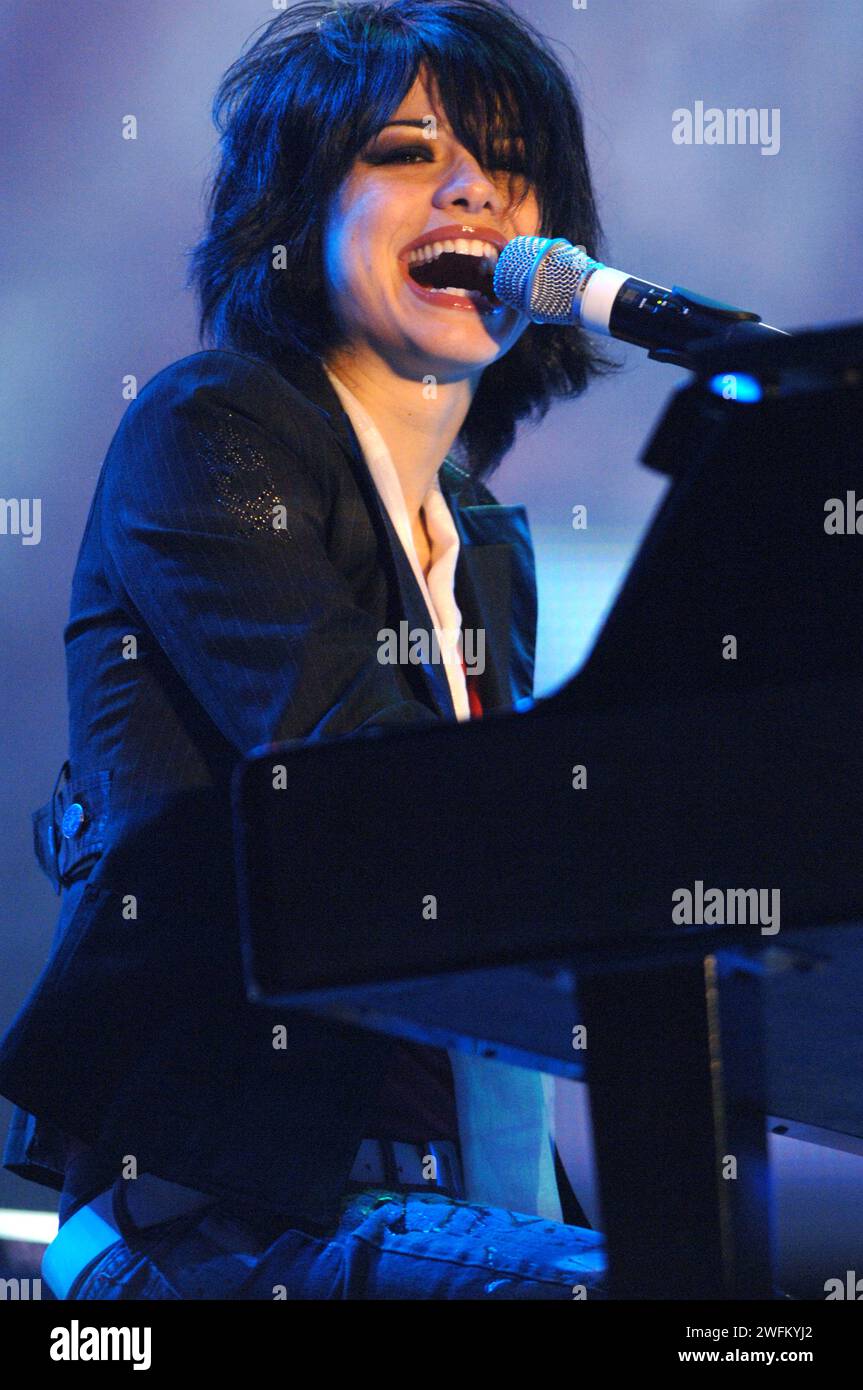 Milan Italy 2006-04-24 : Dolcenera, Italian singer, during the live ...
