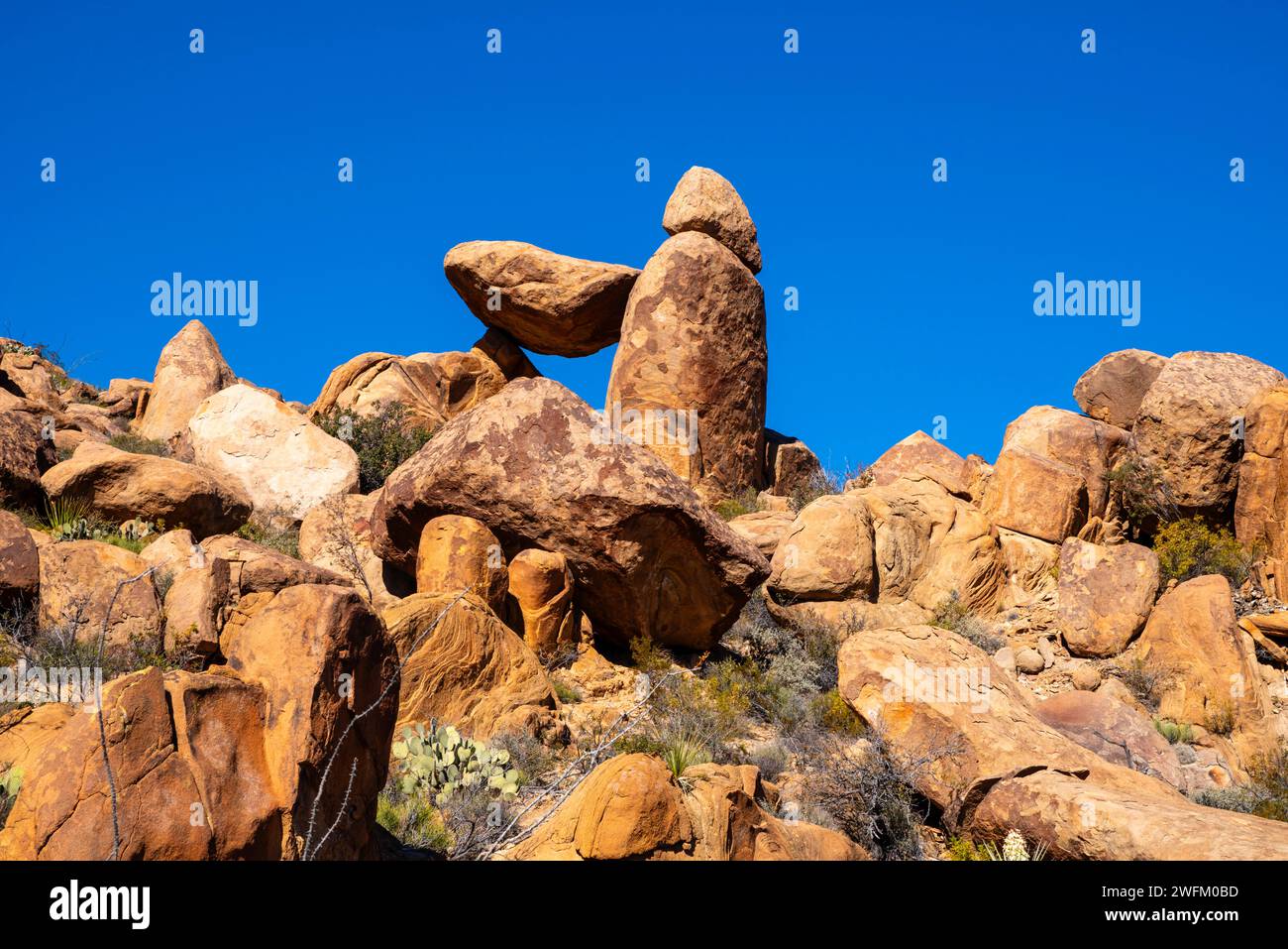 Balanced Rock formation. Big Bend National Park, Texas, USA Stock Photo ...