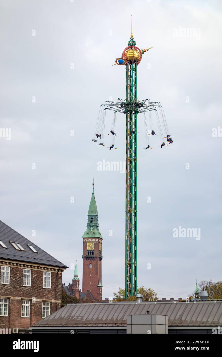 COPENHAGEN, DENMARK - OCTOBER 27, 2014: The Star Flyer attraction of ...