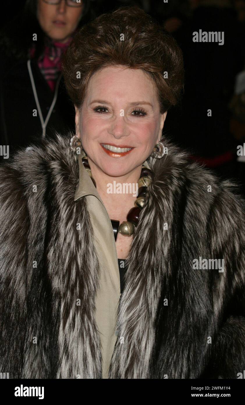 Cindy Adams attends the premiere of "The Aviator" at The Ziegfeld in ...
