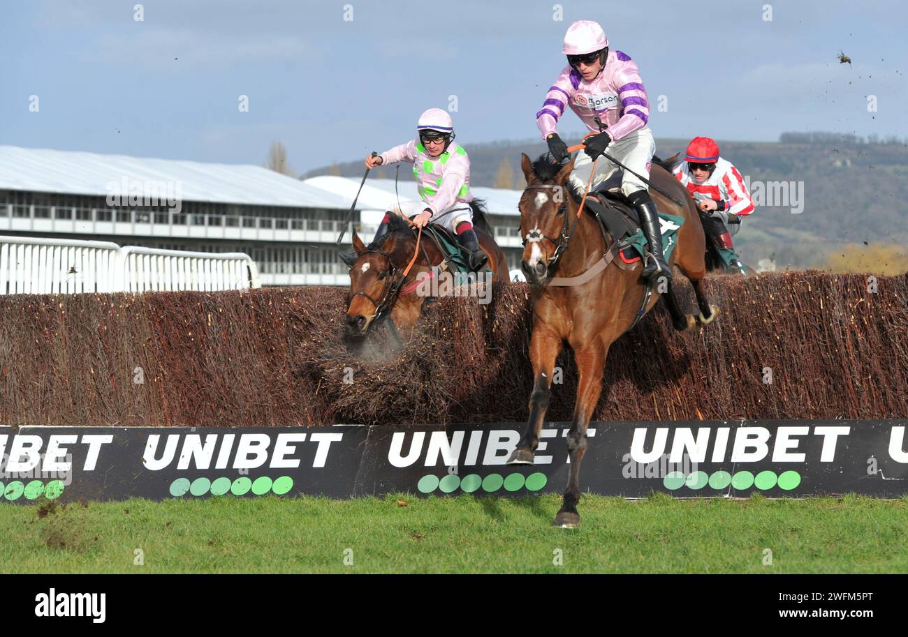 Race 4 1.50 The Paddy Power Cotswold Steeple Chase. L2r Royalle ...