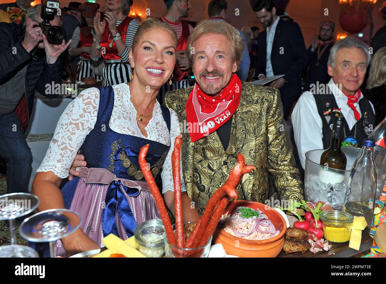 Verleihung der goldenen Narrenschelle. Thomas Gottschalk und Karina ...