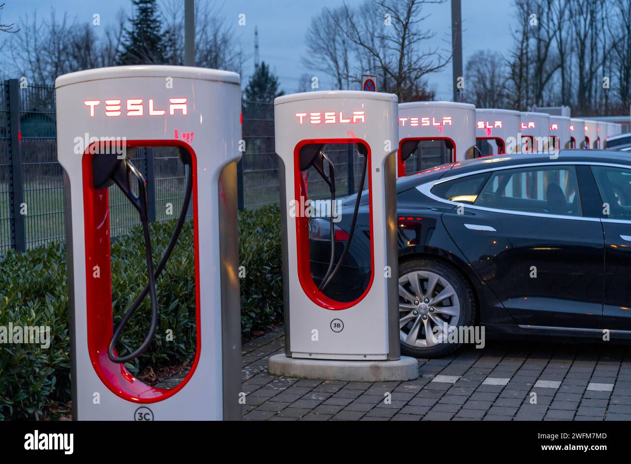 Tesla Supercharger Station, fast charging stations from Tesla ...