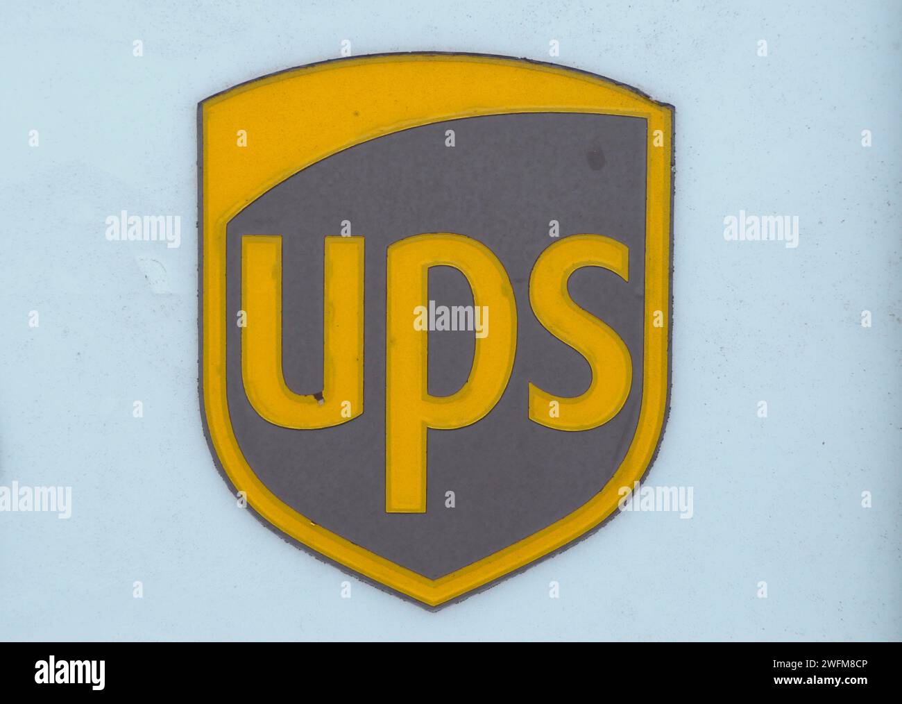 The ups store logo hi-res stock photography and images - Alamy