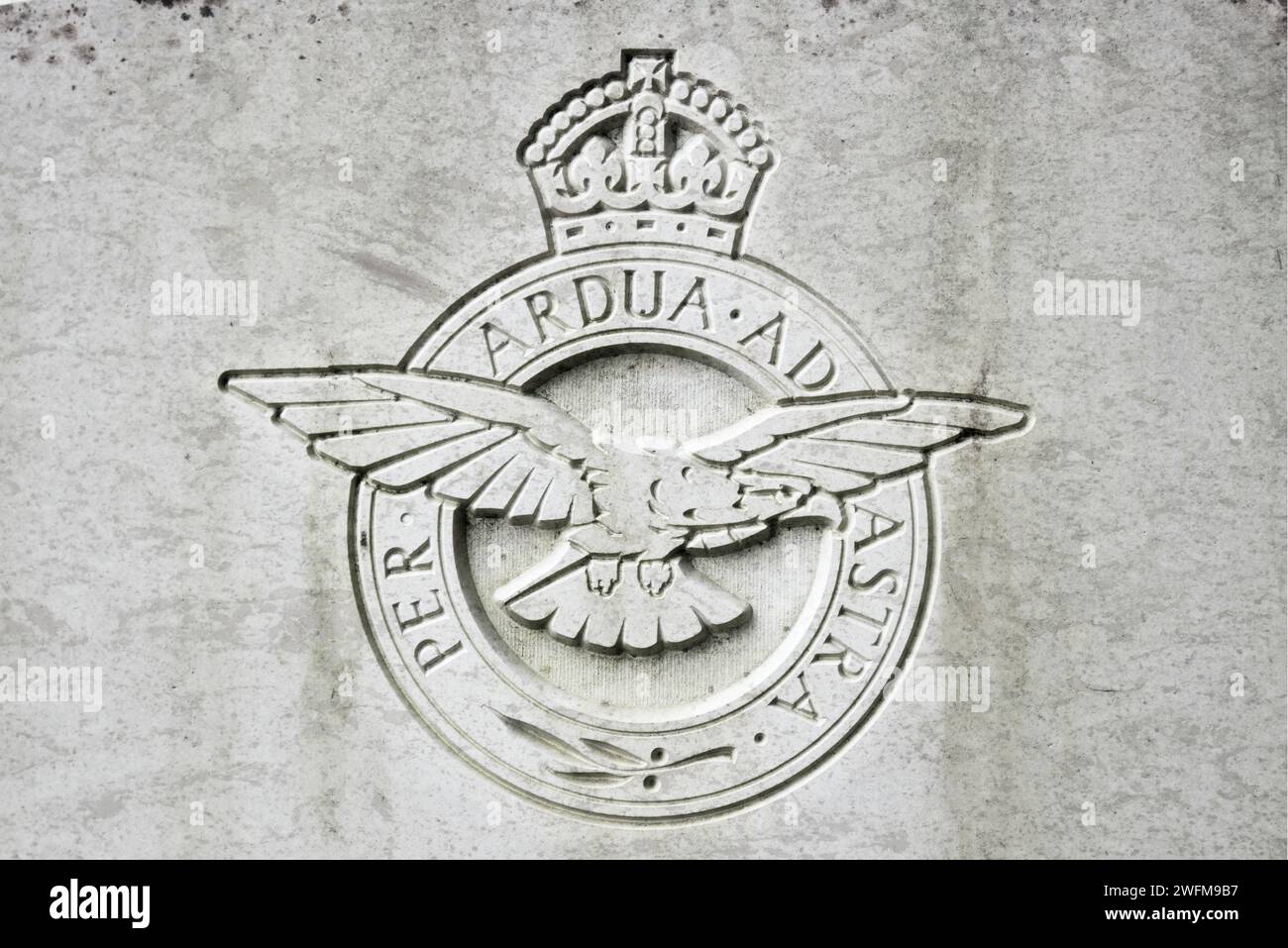 Royal air force logo hi-res stock photography and images - Alamy