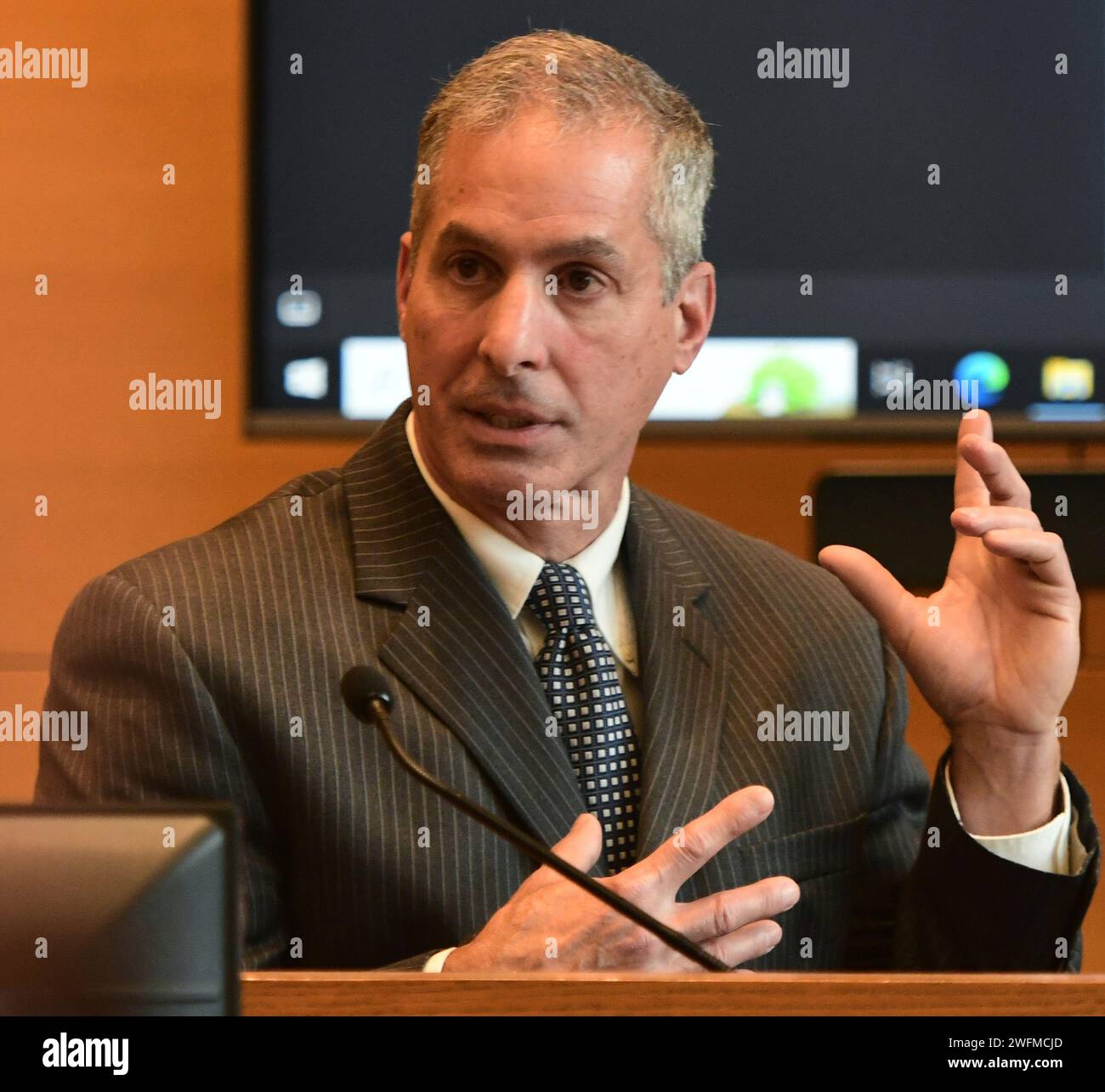 Connecticut State Police Forensic Science Examiner Kevin Parisi ...